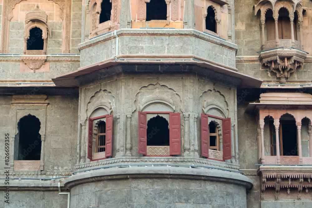 Carved Arches & Windows of fort wall of Rajwada, Indore, Madhya Pradesh ...