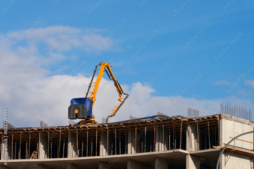 Monolithic reinforced concrete construction of high-rise buildings. A ...