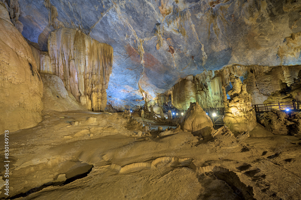 Paradise Cave (Thien Duong Cave) - The Longest Dry Cave in Asia, Phong ...