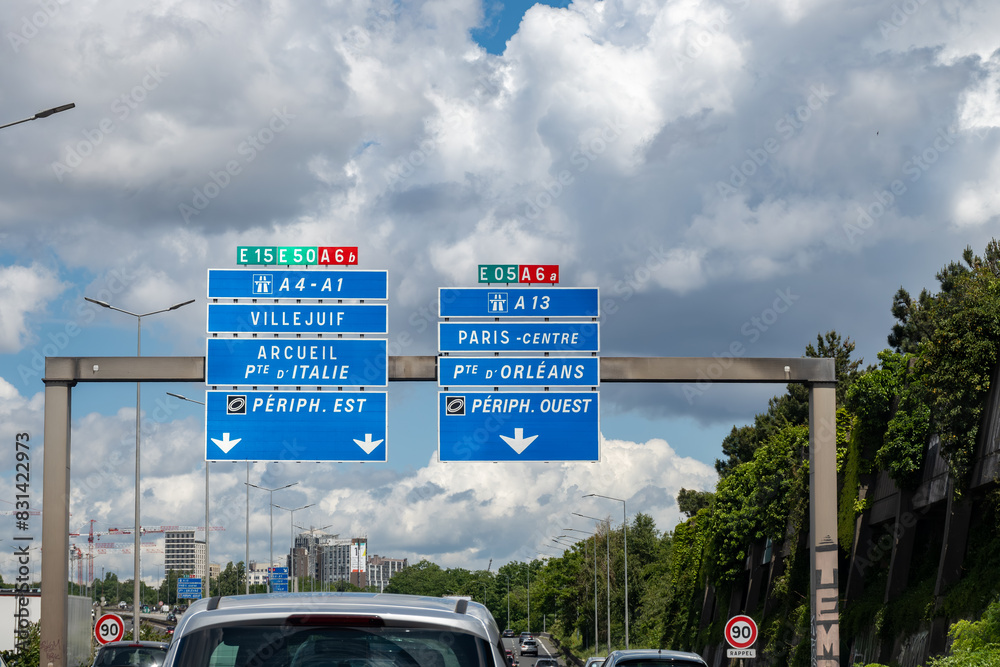 Highway road signs Paris, driving in heavy traffic on ring road of ...
