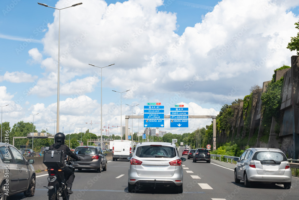 Highway road signs Paris, driving in heavy traffic on ring road of ...
