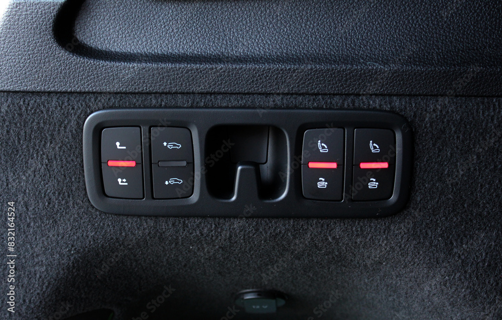 Button for extending and retractable towbar. Deployable Electric Tow ...