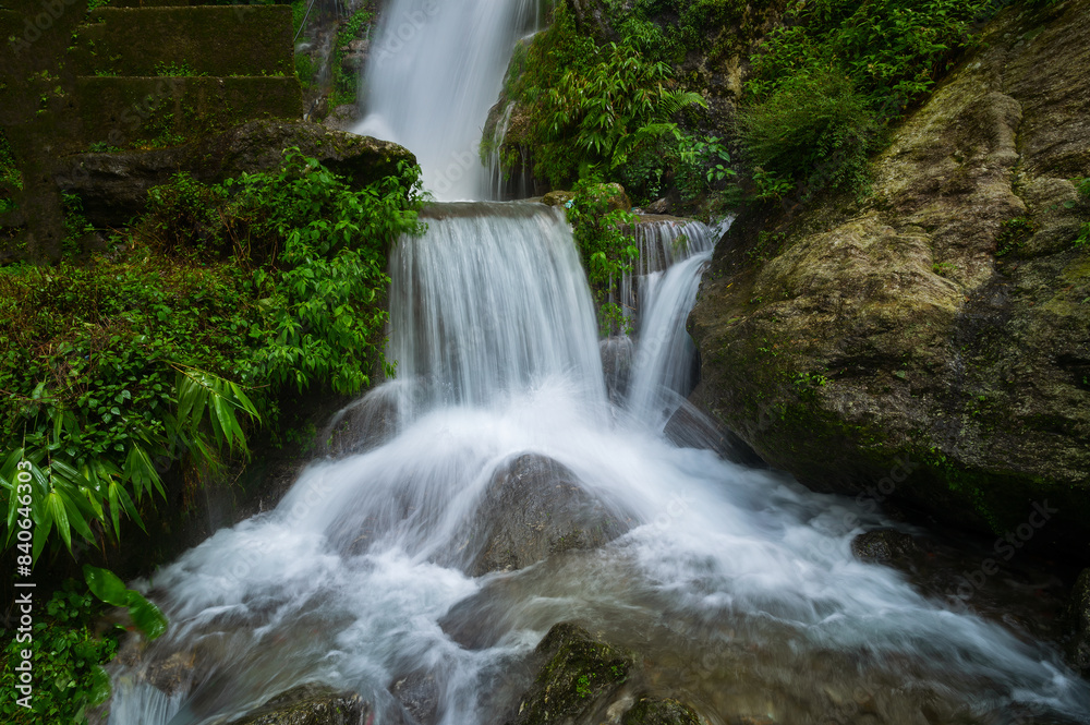 Beautiful Paglajhora waterfall on Kurseong, Himalayan mountains of ...