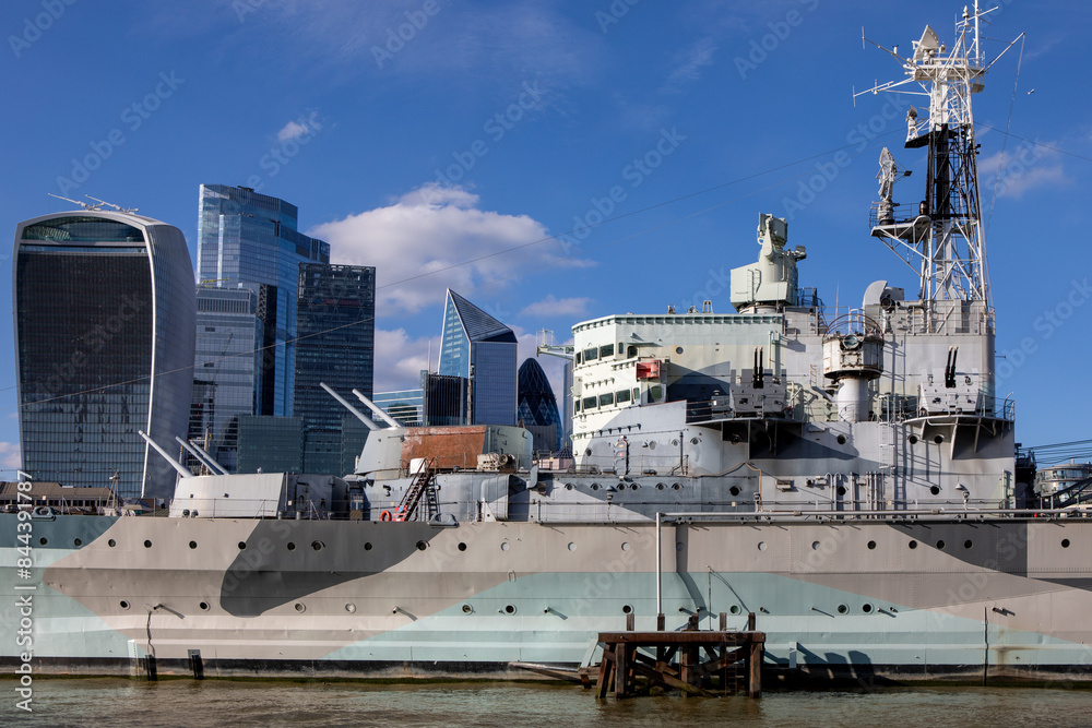 Foto de London, England – August 2023. HMS Belfast, Town-class light ...