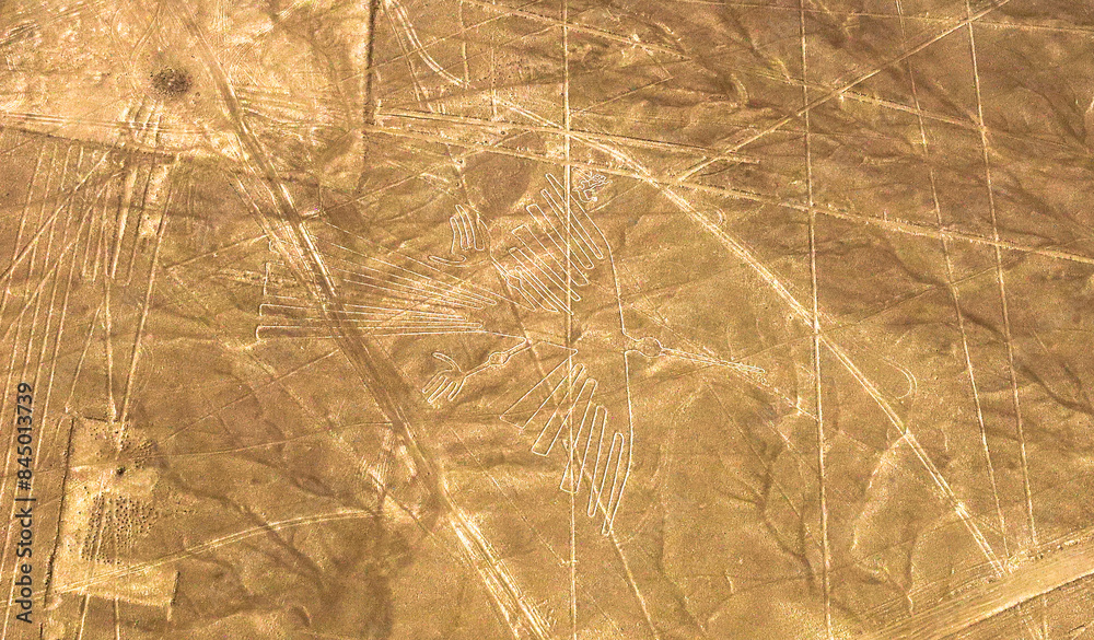 Foto de Aerial shot of the Nazca Lines in Nazca, Peru. The lines were ...
