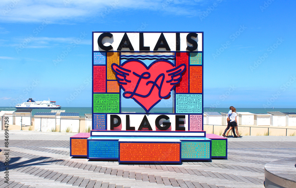 Calais, France - 4 juin 2024 : logo de "Calais-la-Plage" réalisé pour ...
