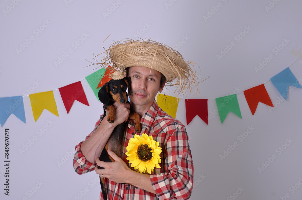 homem caipira vestido para celebração de festa junina , festa julina ...