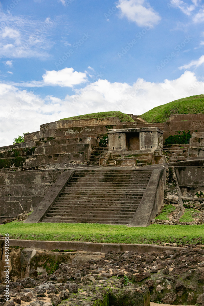 Parque Arqueológico Tazumal, El Salvador. Tazumal Archeological Park ...
