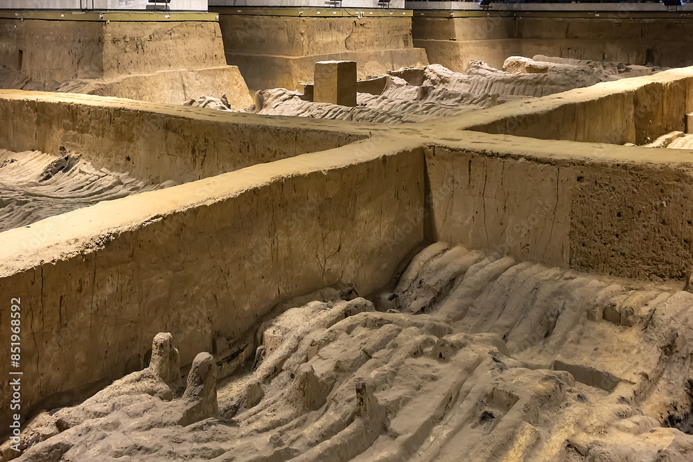 Qin Shi Huang Mausoleum of First Emperor of China: PIT 2 - terracotta ...