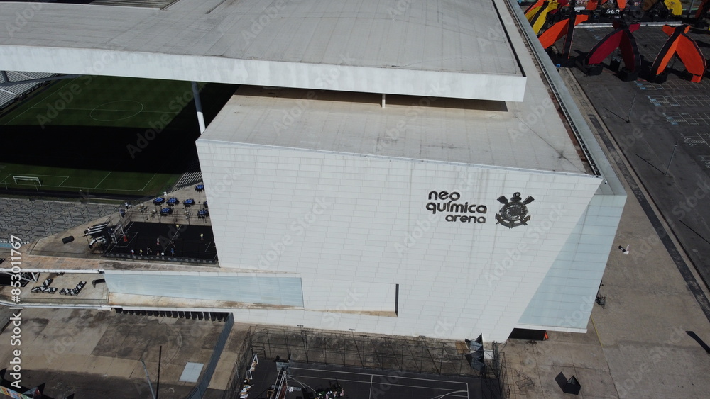 Visão aérea da fachada do estádio de futebol do corinthians Neo Quimica ...
