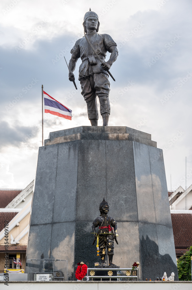 Uttaradit, Thailand : 10-06-2024 : The monument of Phraya Phichai Dap ...