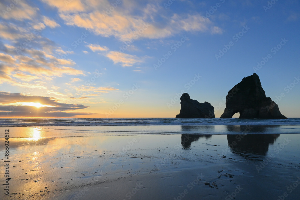 Wharariki Beach (Windows 10 Wallpaper) Stock Photo | Adobe Stock