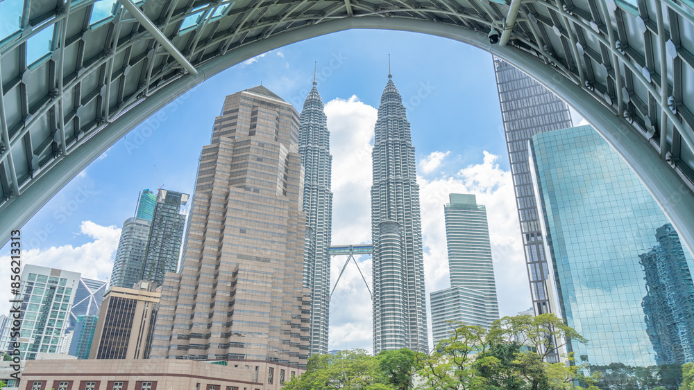 Twin Towers Petronas Towers View from the bridge The curved roof gives ...