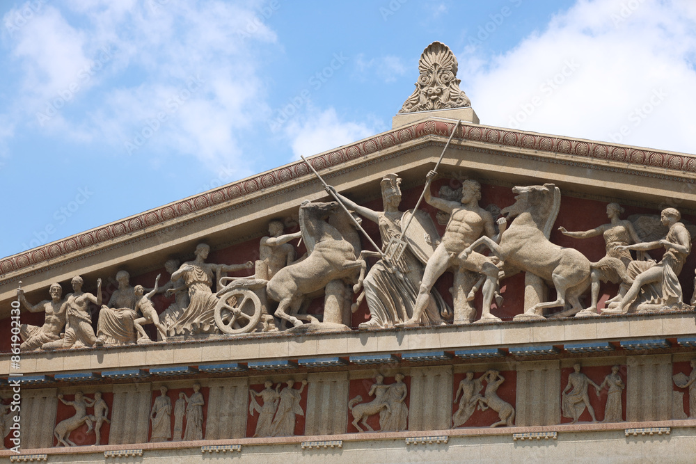 The Parthenon stands proudly as the centerpiece of Centennial Park ... The Parthenon stands proudly as the centerpiece of Centennial Park ...