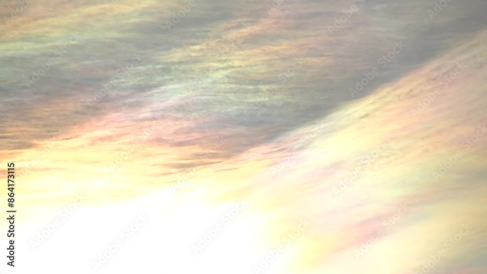 Moving clouds with pastel colors, Nacreous iridescence, Goniochromism ...