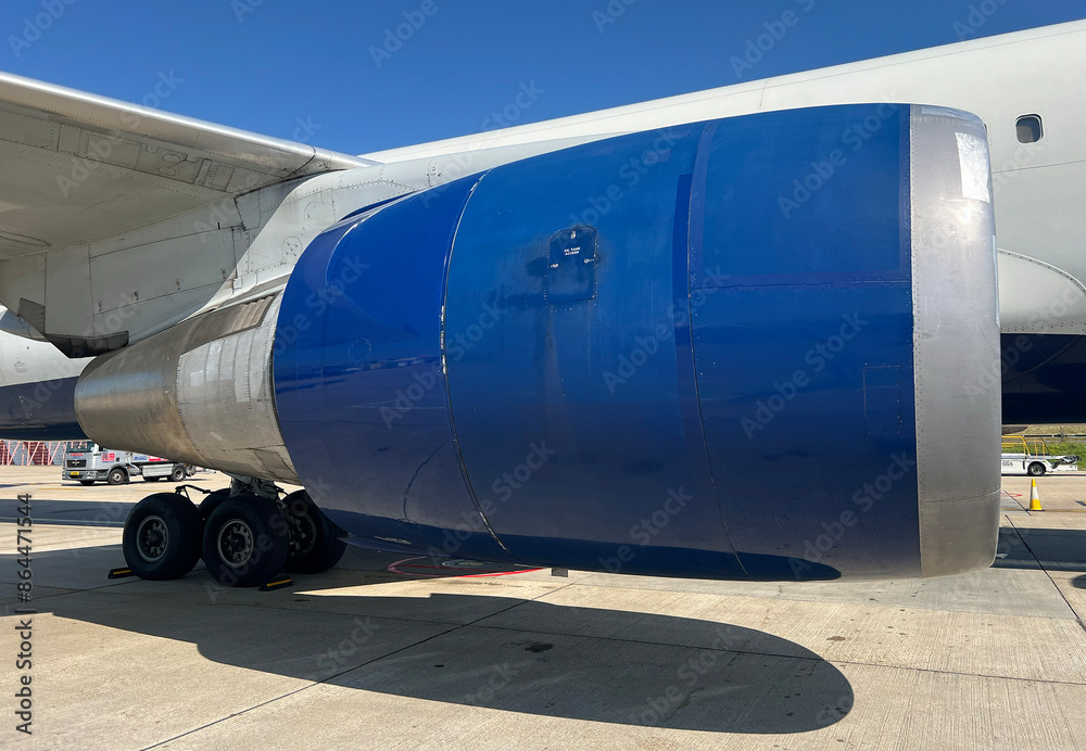 Delta Airlines Boeing 767-300 Aircraft Engine Fan Blades Pratt ...