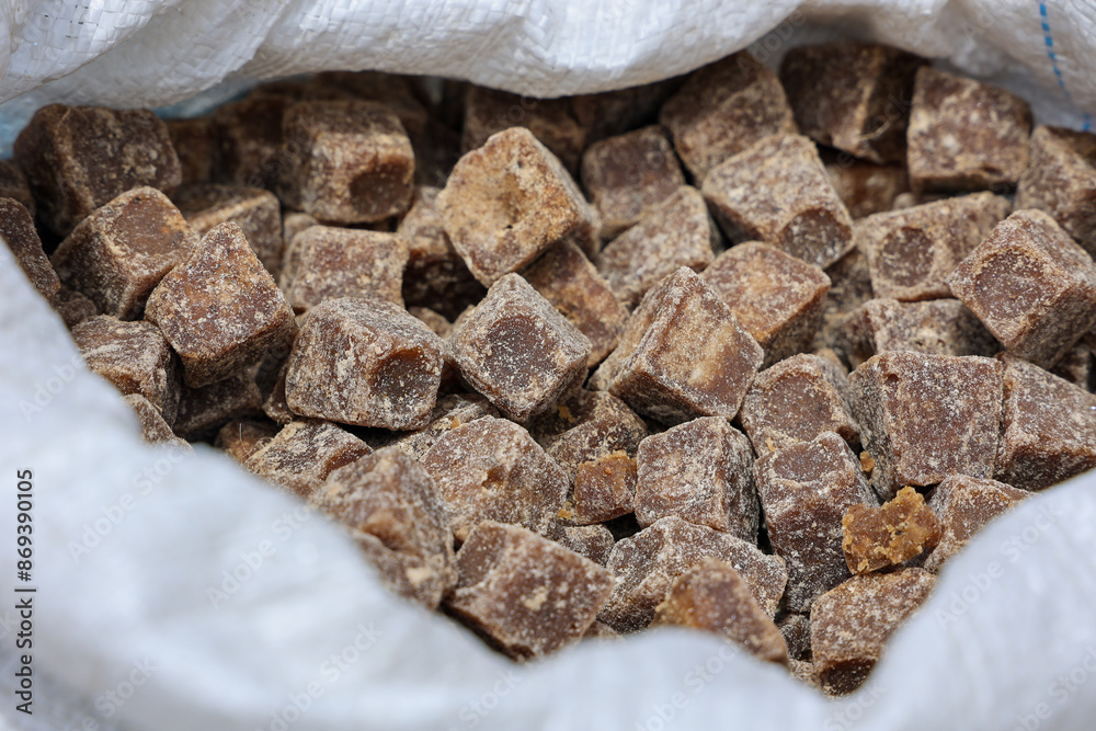 Palm Jaggery Karupatti or Karipatti Mittai Alternative To Sugar Tamil ...