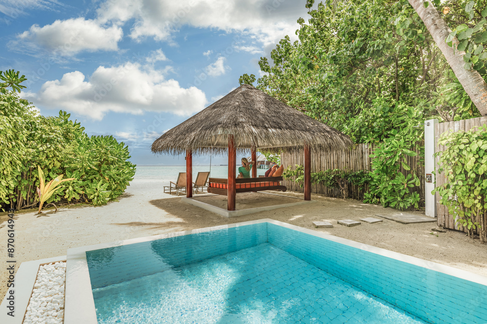 Interior and exterior design of luxury pool villa beautiful poolside ...