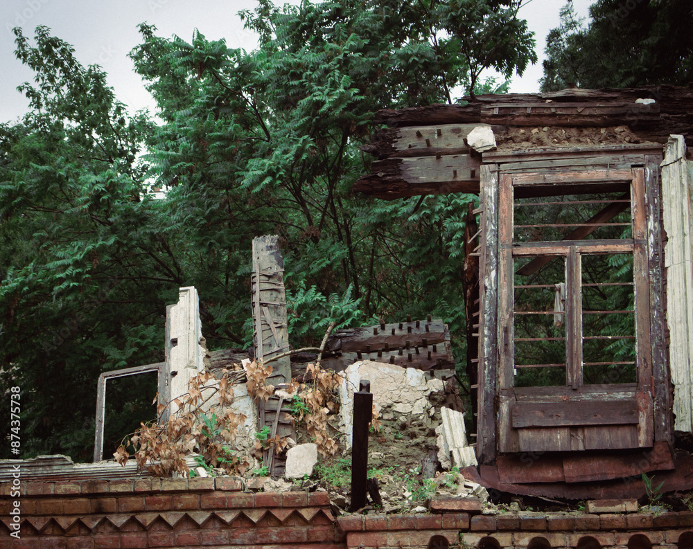 Abandoned ruined house with broken windows, Kyiv, Ukraine. Burnt ...