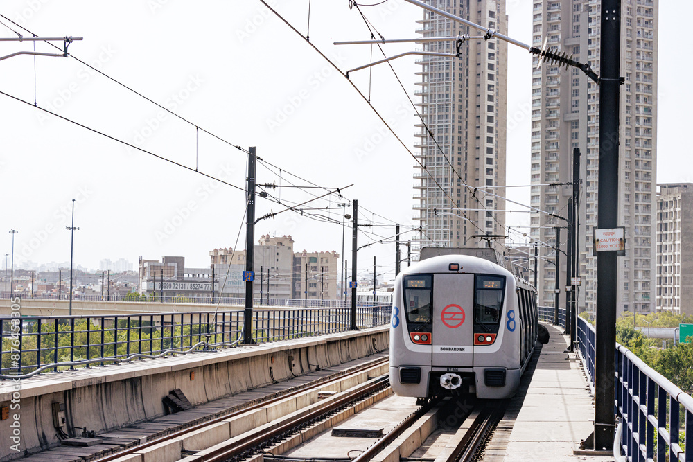 Delhi metro and the metro station. Metro rail in delhi. Dmrc metro ...