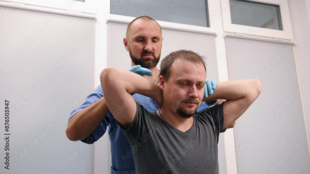 Video „Cervical adjustment, Neck therapy, Spine therapy. Chiropractor ...