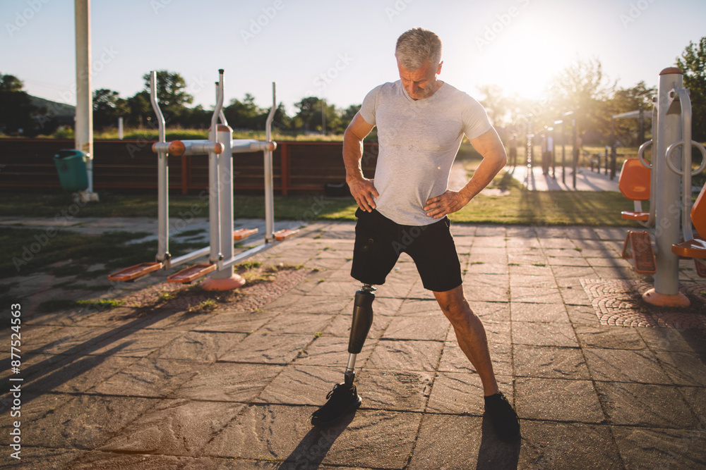Veteran amputee athlete with an artificial leg embraces a healthy ...