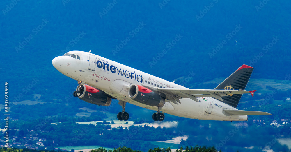 Foto de Geneva, Switzerland - July 10, 2024: sign and logo on a Airbus ...