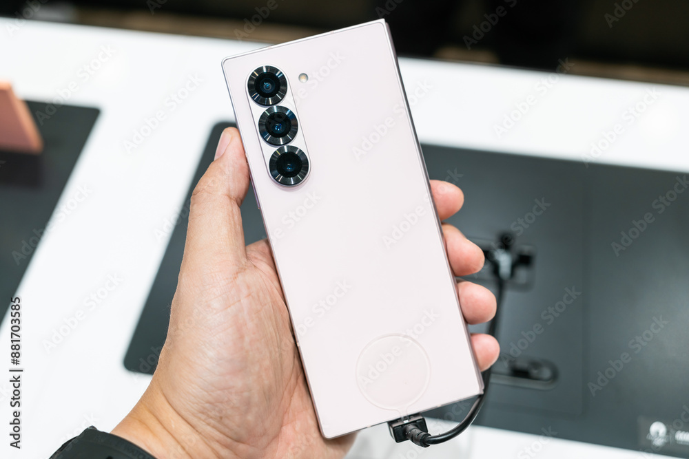 Samsung launch The New Samsung Galaxy Z Fold6, demo display launch at ...