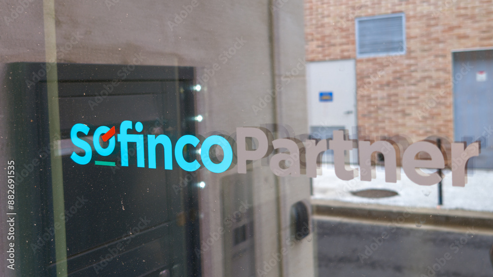 sofinco partner text sign and brand logo of french office front of ...