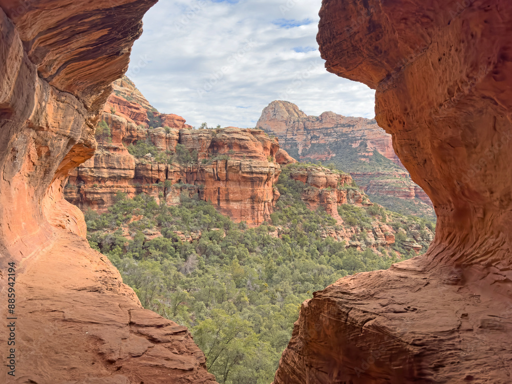 Sedona, Arizona, showcases stunning red rock formations and sandstone ...