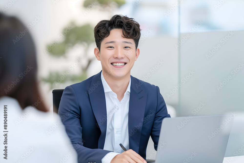 회의를 진행하는 남자 회사원 Stock Photo | Adobe Stock