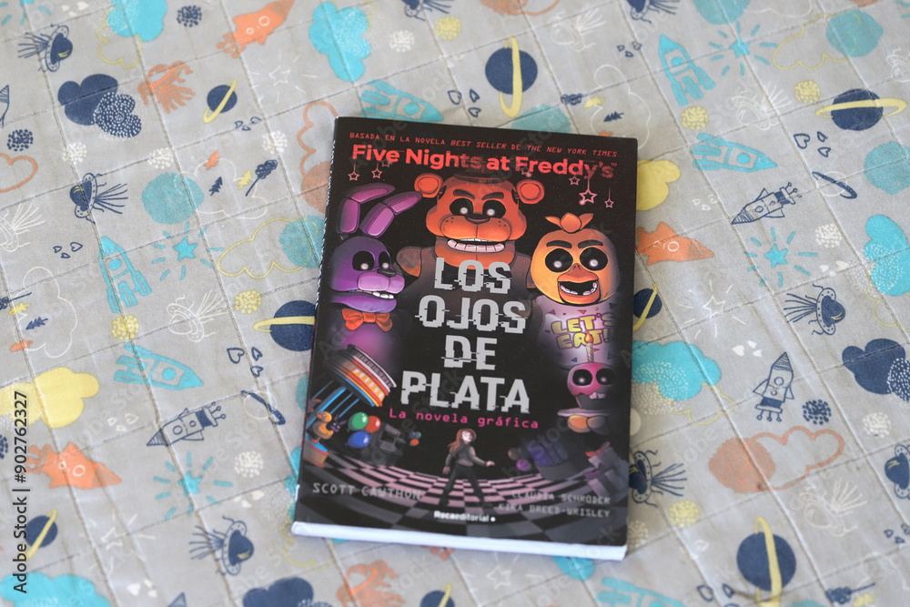Five Nights at Freddy's graphic novel. Silver Eyes Book. Literature for ...