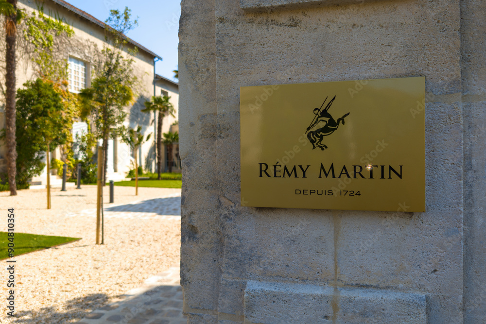 remy martin logo text and sign brand in entrance castle park cognac ...