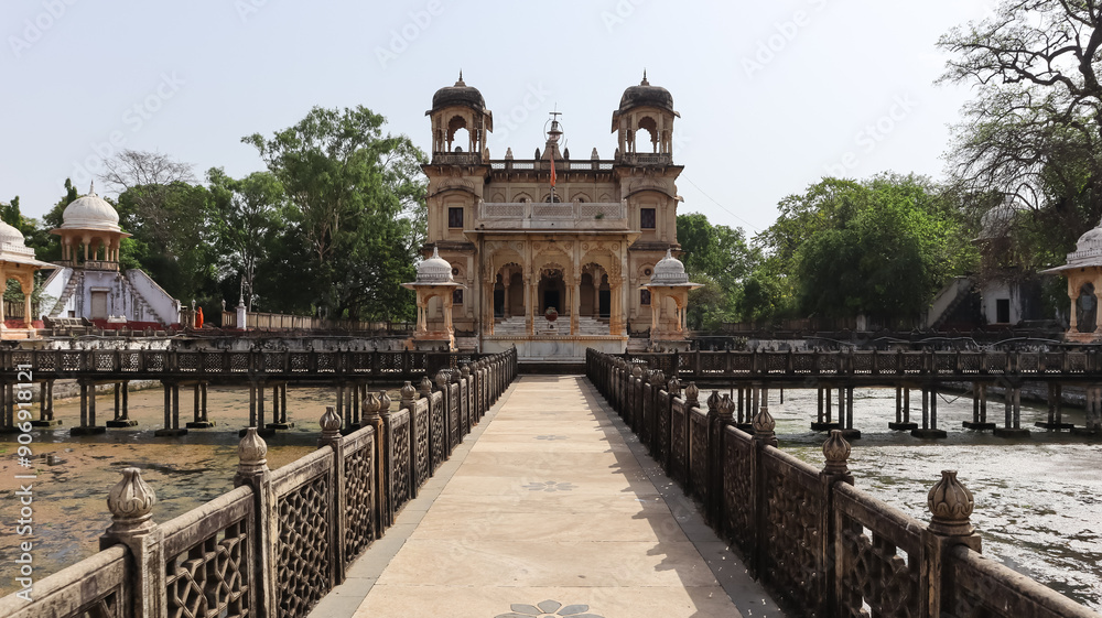 India, Madhya Pradesh, Shivpuri, Beautiful Architecture of Chhatris or ...