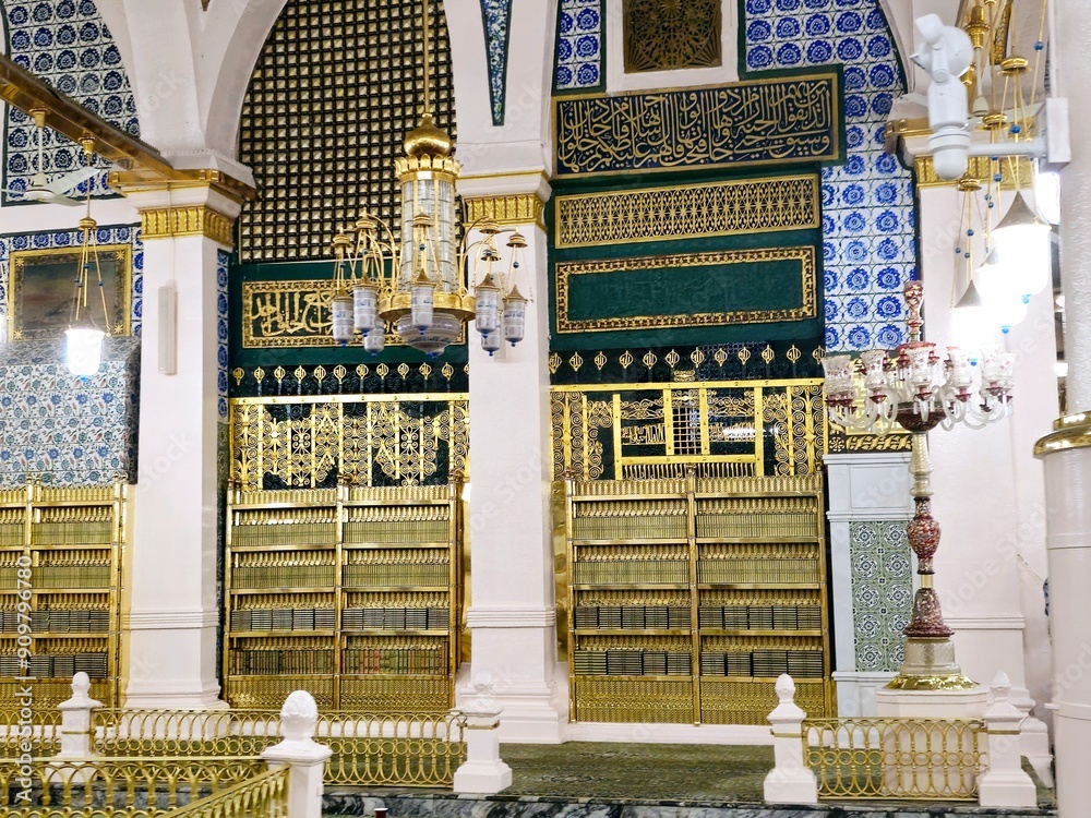 Al Rawdah Al Sharefa or Sacred Garden, the area between Prophet ...