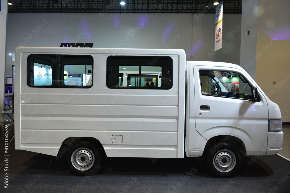 Suzuki carry utility van at Philippine commercial vehicle show in Pasay ...