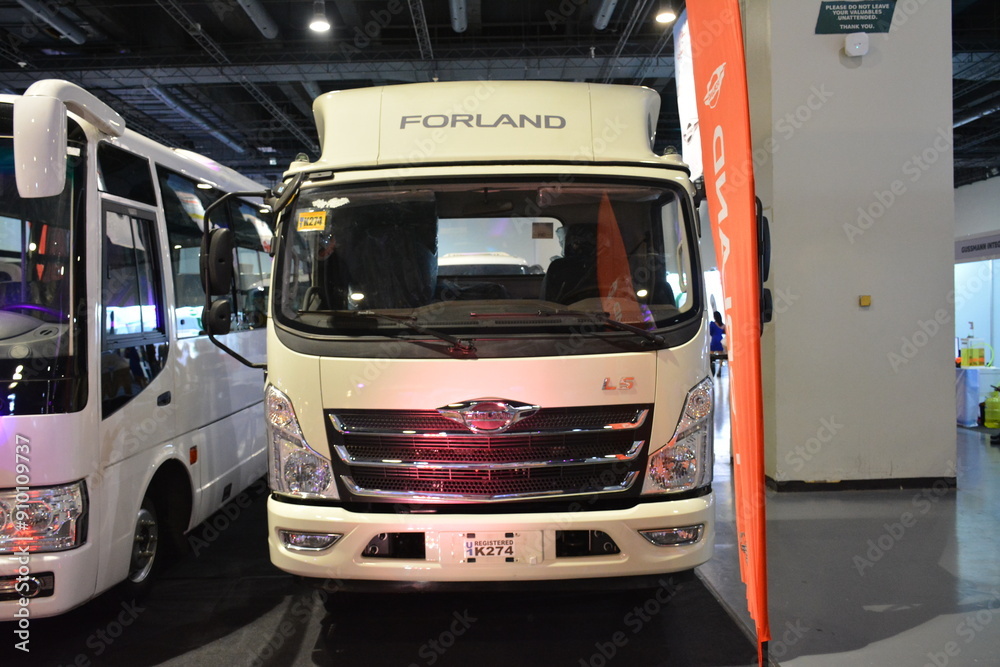 Forland L5 at Philippine commercial vehicle show in Pasay, Philippines ...