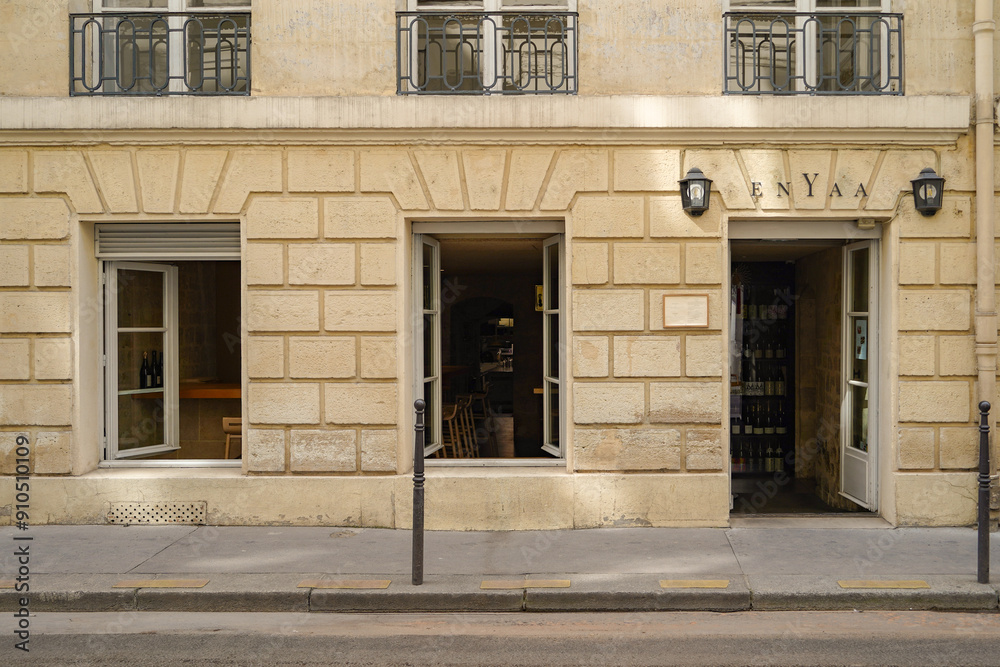 Paris France 07 07 2024 :beautiful and typical parisian storefront ...