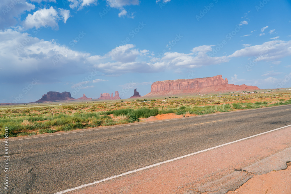 Majestic Monoliths: Discovering the Timeless Beauty of Monument Valley ...