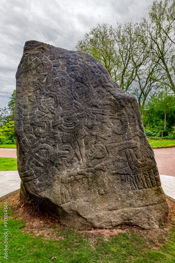 ROUEN, NORMANDY, FRANCE: Jardin de l’Hôtel-de-Ville, City Hall Garden ...