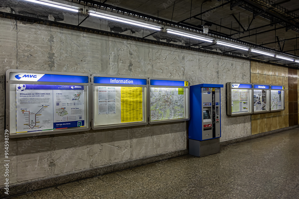 Interior of subway station Heimeranplatz - U-Bahn station in Munich on ...