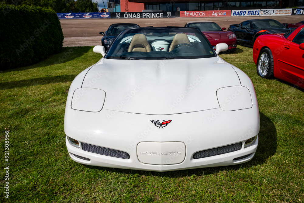 Foto de Stockholm, Sweden - August 03, 2024: White Chevrolet Corvette ...