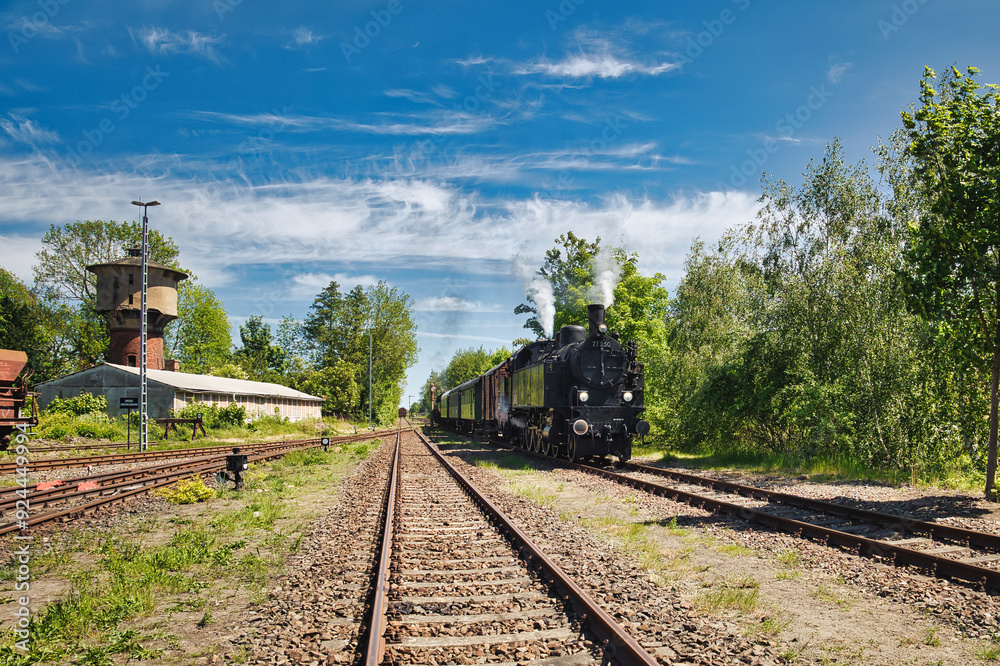 Alte Lokomotive - Alte Dampflok - Old Steam Locomotive - Vintage ...