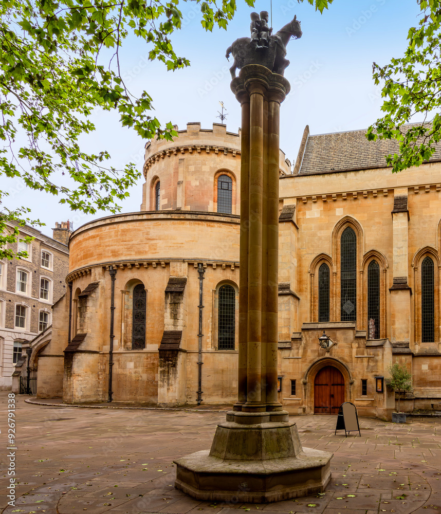 Foto de Temple church built by the Knights Templar in 12th century ...