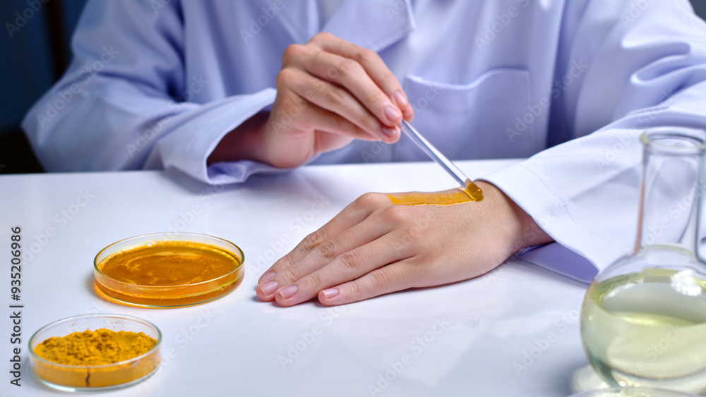 The turmeric extract cosmetic experiment photo was shot from front view ...