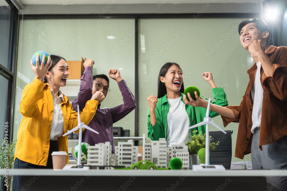 Businessmen shake hands after agreeing to start a new project ...
