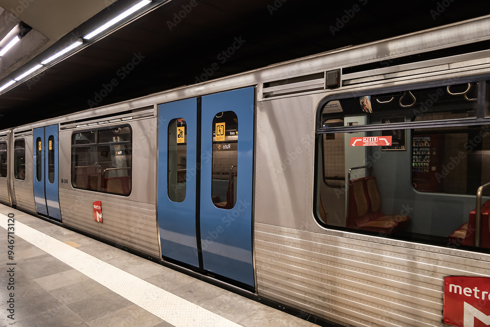 Interior of Subway station Marques de Pombal (interchange station ...