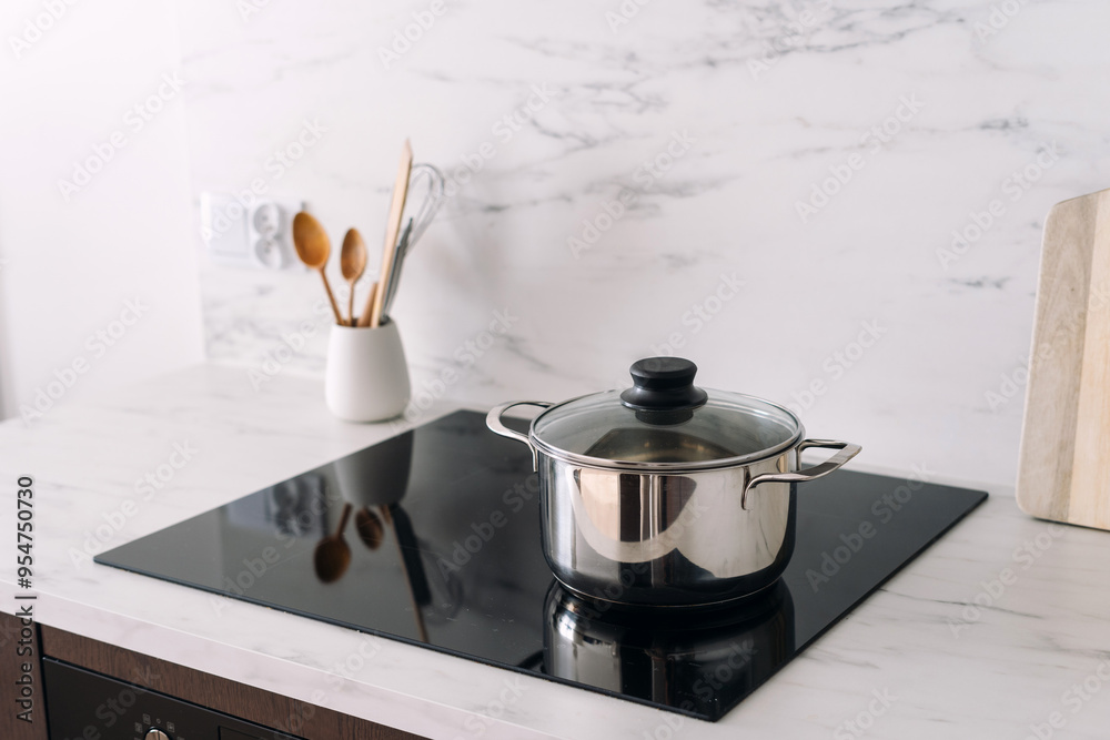 Kitchen cookware store