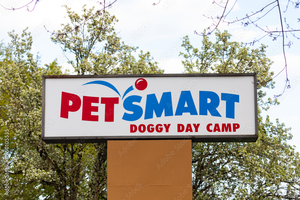 Beaverton, OR, USA - April 2, 2024 - Famous pets store chain Petsmart ...