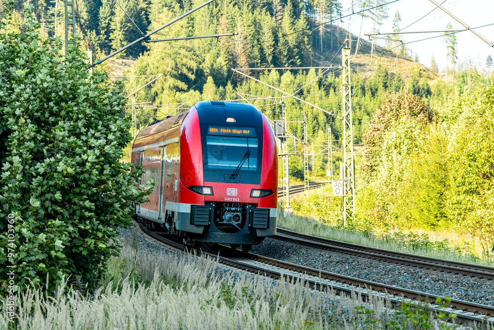 Eisenbahnstrecke - Frankenwald-Trasse der Deutschen Bahn bei Steinbach ...